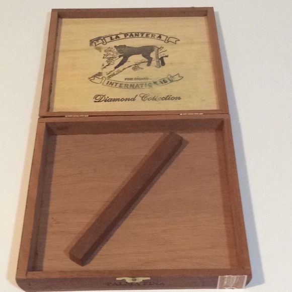La Pantera Intl | Accents | Vintage La Pantera Cigar Box | Poshmark